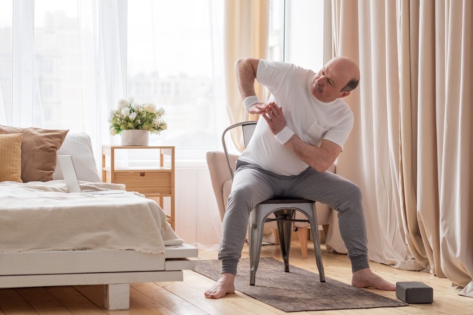 Best Sitting Balance Exercises for Seniors